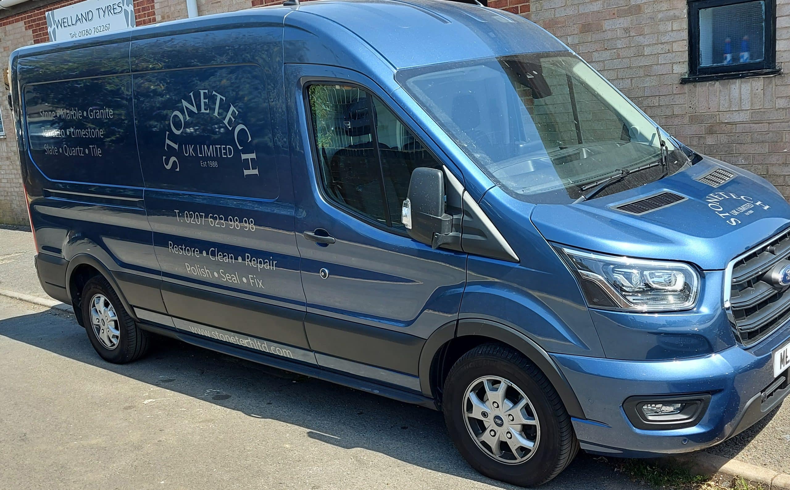 Vehicle Graphics & Wraps | National Graphics